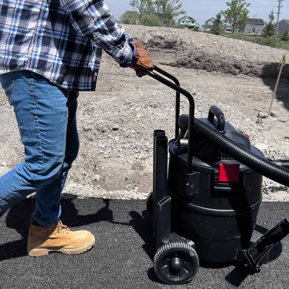 Husky AT18621P-16A 16 Gal. Poly Cart-Design Wet/Dry Vac with a ...
